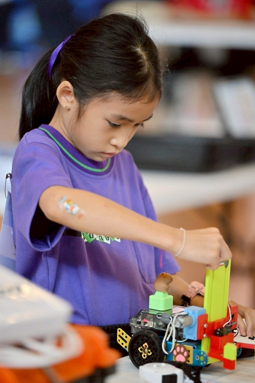 ประมวลภาพกิจกรรม - การแข่งขัน 2025 MakeX Thailand Robotics Competition ...